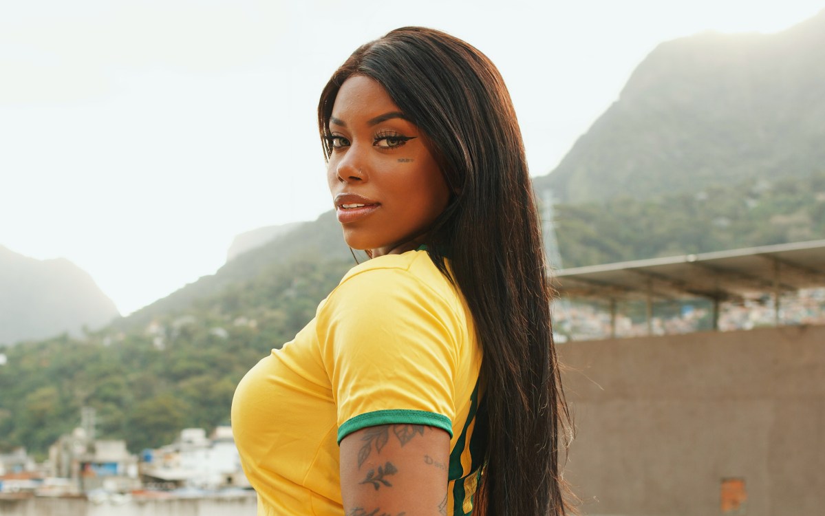 Savanah anuncia o single “Me Atiça” – Cultura Preta